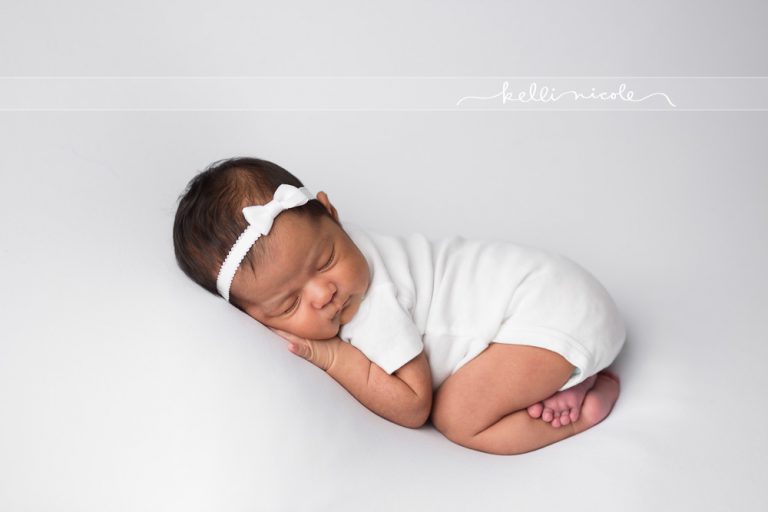 Newborn Photography Tutorial – Studio Light – Kelli Nicole Photography ...